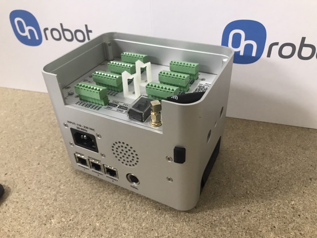 ONROBOT - D:PLOY Automated Robotic Packaging Platform